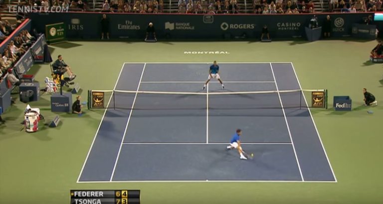 La défense héroïque de Roger Federer. "No way !" (Montréal 2011)