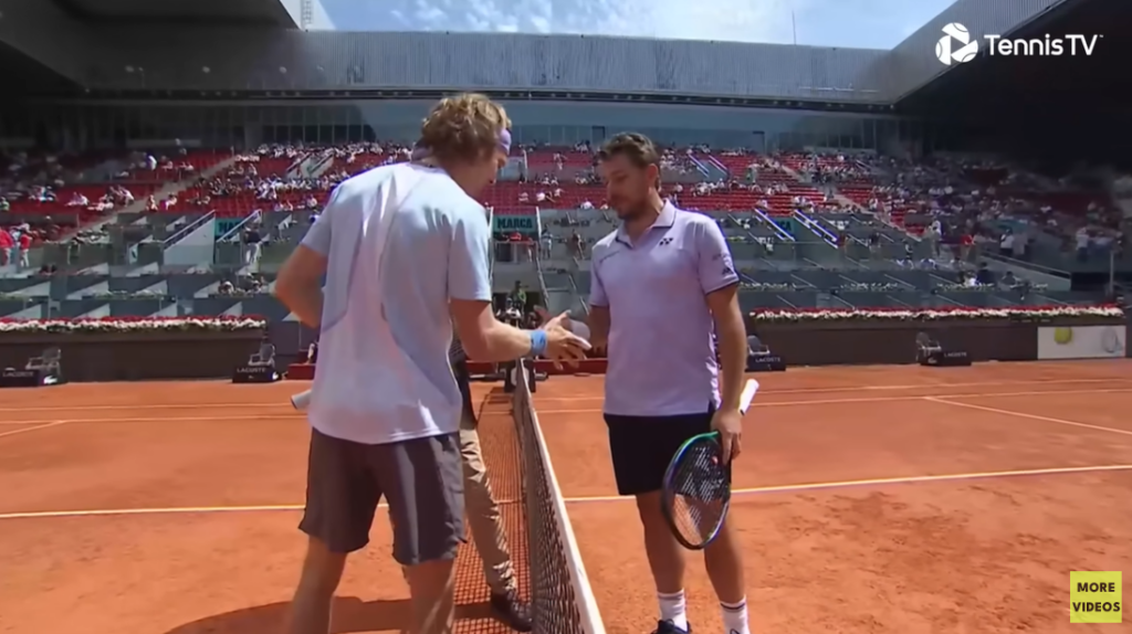Andrey Rublev et Stan Wawrinka font le toss au chifoumi (Madrid 2023)